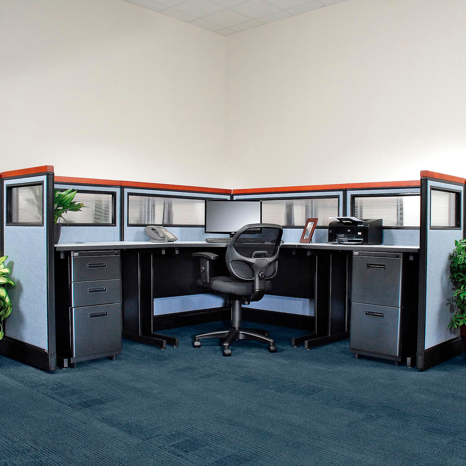 Interion® Pre-Configured Single Deluxe Cubicle with Windows